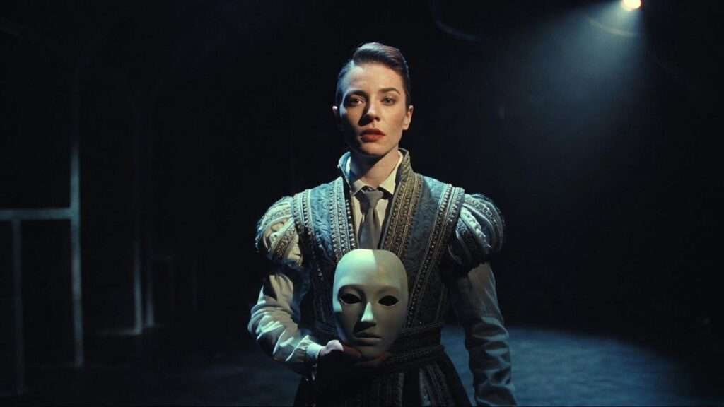 Character of Viola in Twelfth Night: Disguise & Identity