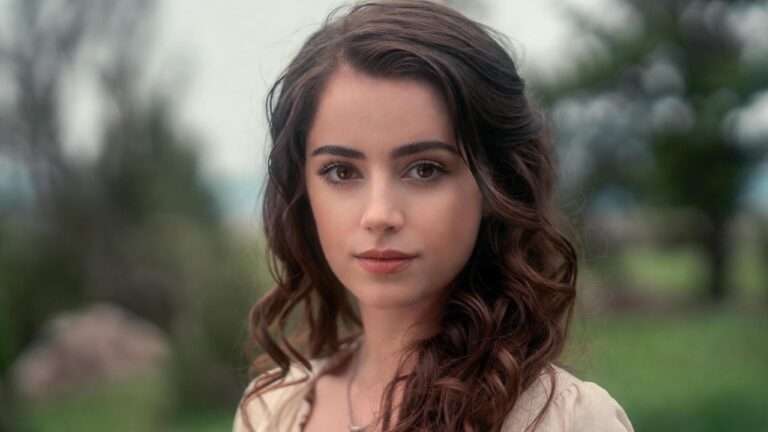 Viola in Twelfth Night: Ultimate Viola Character Analysis